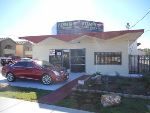 Photo Gallery of Tom's Auto Body, Inc.