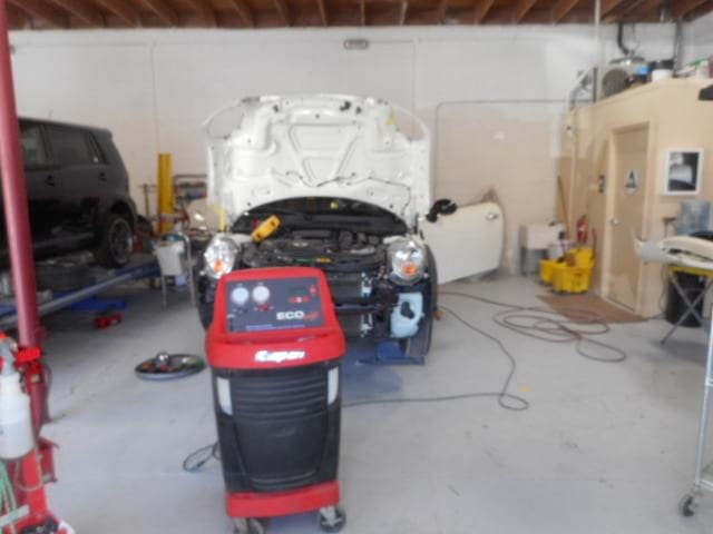 Photo Gallery of Tom's Auto Body, Inc.